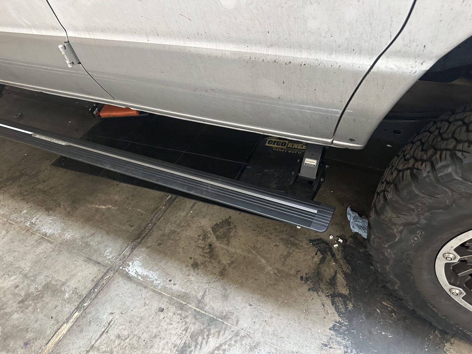 Ford Econoline Electric Running Boards – Power Steps for E-150 to E-450 ...